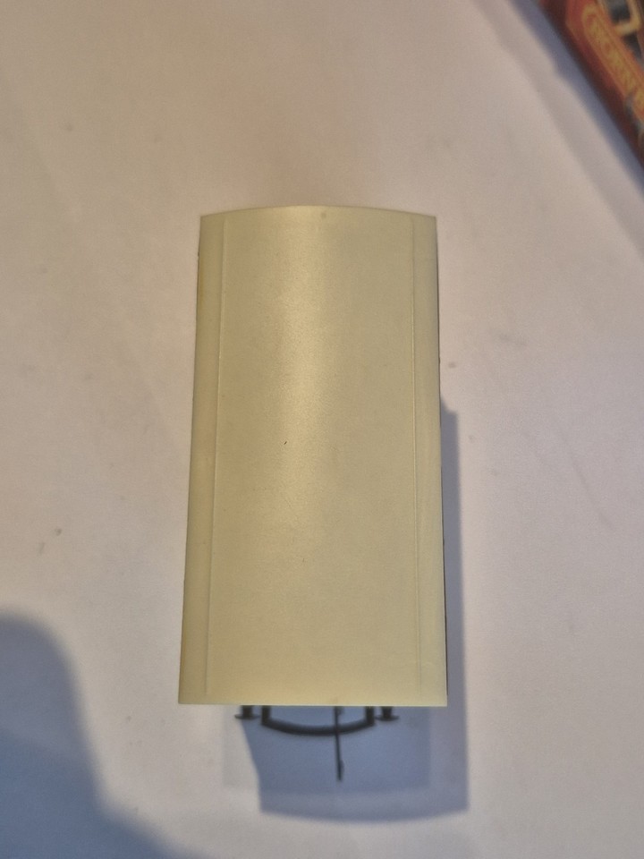 Hornby R242 BR Brown Ventilated Van Wagon OO Gauge Model Railways Boxed ...