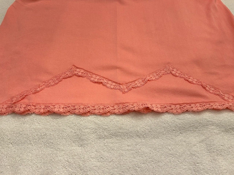 Vanity Fair Nylon Antron III w/Pillow Tab Coral Half Slip - Size Large ...