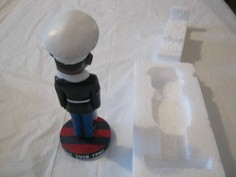 ROBERTO CLEMENTE MARINE SGA TRIBUTE BOBBLEHEAD RARE! NIB! WASHINGTON ...