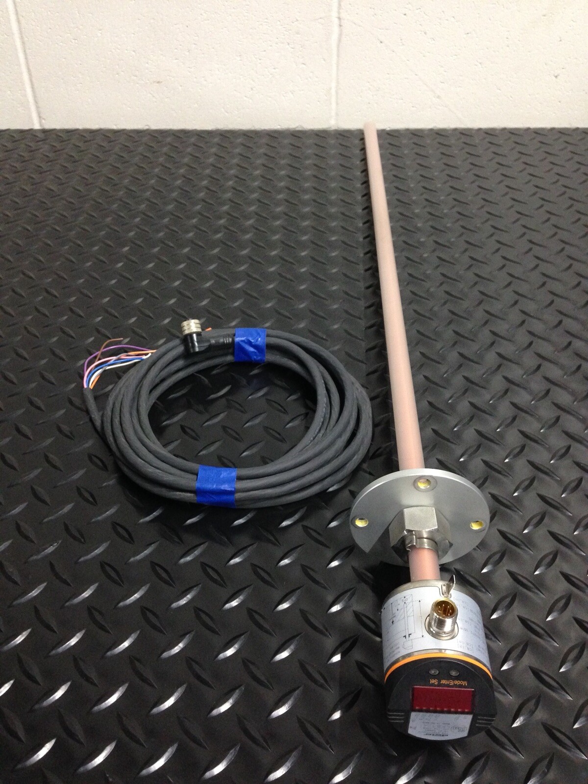 IFM ELECTRONIC LK8124 ELECTRONIC LEVEL SENSOR WITH M12 CABLE | eBay