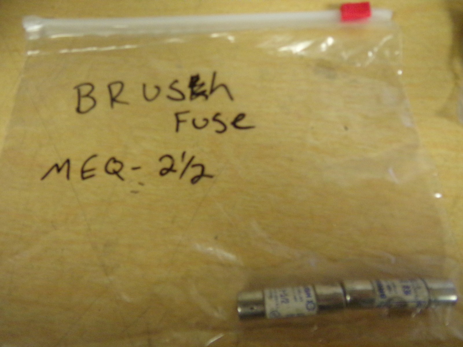 Brush MEQ-2-1/2 Fuses, Lot of 2 *FREE SHIPPING* | eBay