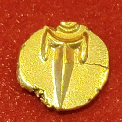 INDIA Tanjore Gold Fanam Obverse Stylised Lion Reverse Dagger STK M5 ...