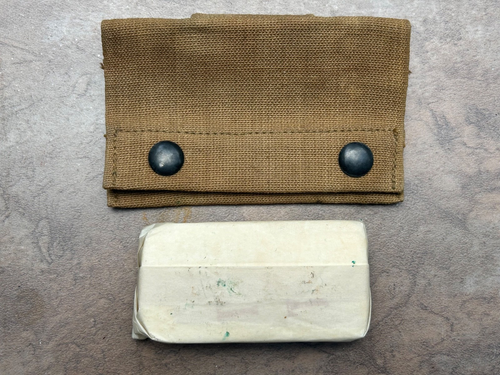 Nice Original WW1 US 2 Snap First Aid Pouch w/ Bandage "L.C.C. & Co ...
