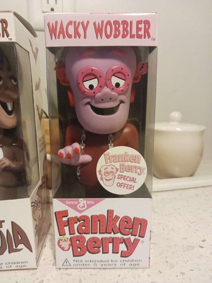 FRANKEN BERRY And COUNT CHOCULA Wacky Wobbler Bobbleheads - LIMITED ...