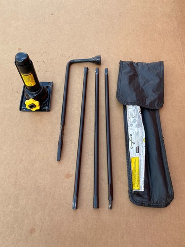 99-07 CHEVROLET SILVERADO GMC SIERRA 1500 OEM BOTTLE JACK AND TOOLS KIT ...