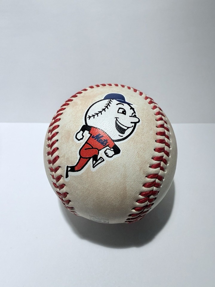 Mets 40th Anniversary ball 2002 - With Stand | eBay