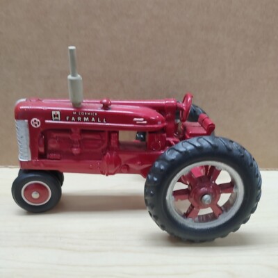 Custom Hubley McCormick Farmall Narrow Front Tractor w/Embossed "H ...