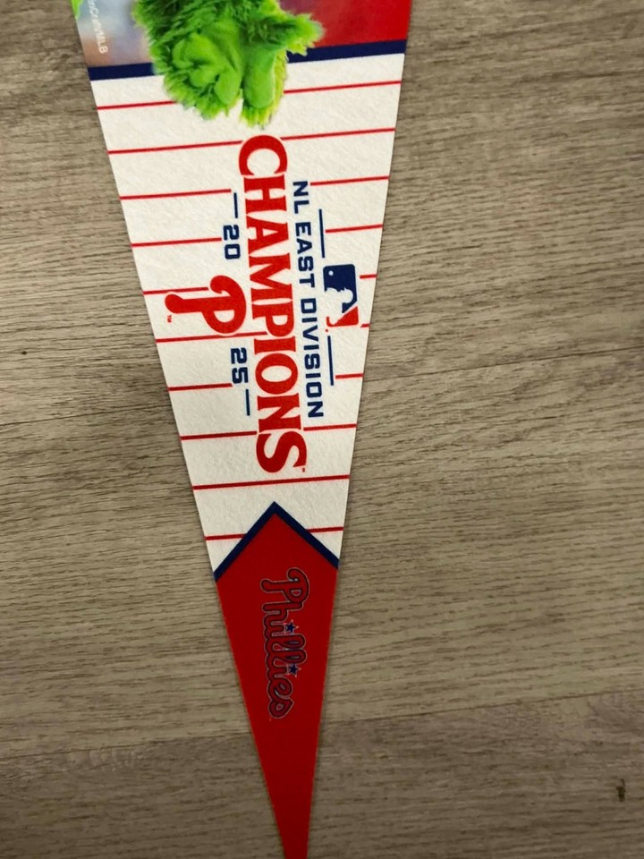 PHILLIES 2026 SCHEDULE MAGNET 2025 EAST DIVISION CHAMPIONS HAT-PENNANT ...