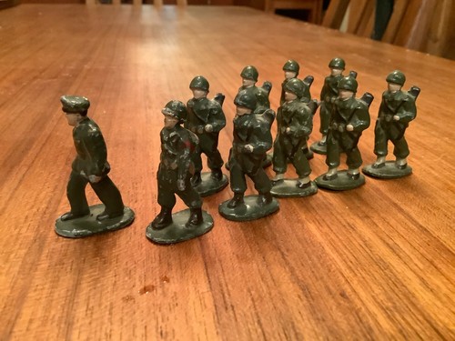 Vintage WWII Era Small Scale Solid Lead US Soldiers x10 - Trucraft | eBay