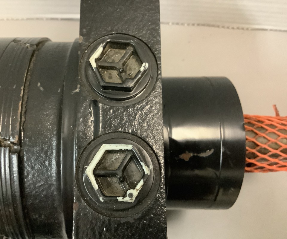 JLG 70041342 Hydraulic Wheel Drive Motor for Skyjack Scissorlift (R71 ...