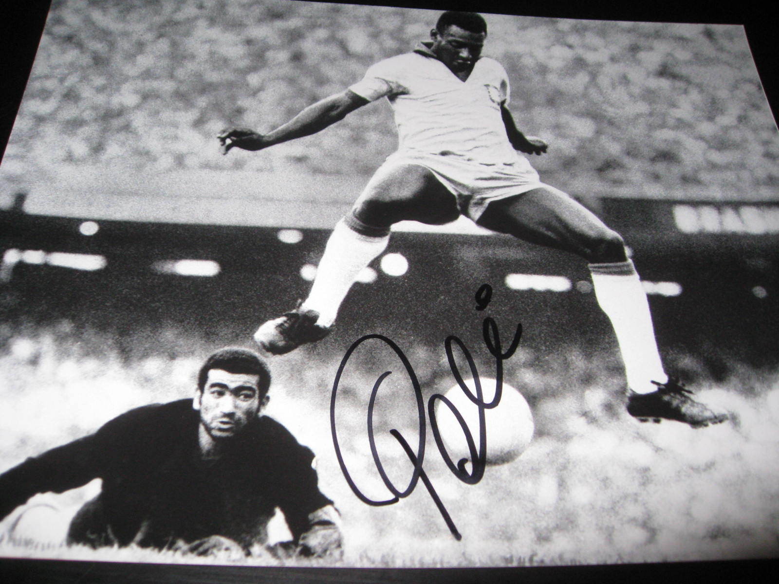 PELE SIGNED AUTOGRAPH 11x14 PHOTO SOCCER LEGEND BRAZIL CHAMP NEW YORK ...