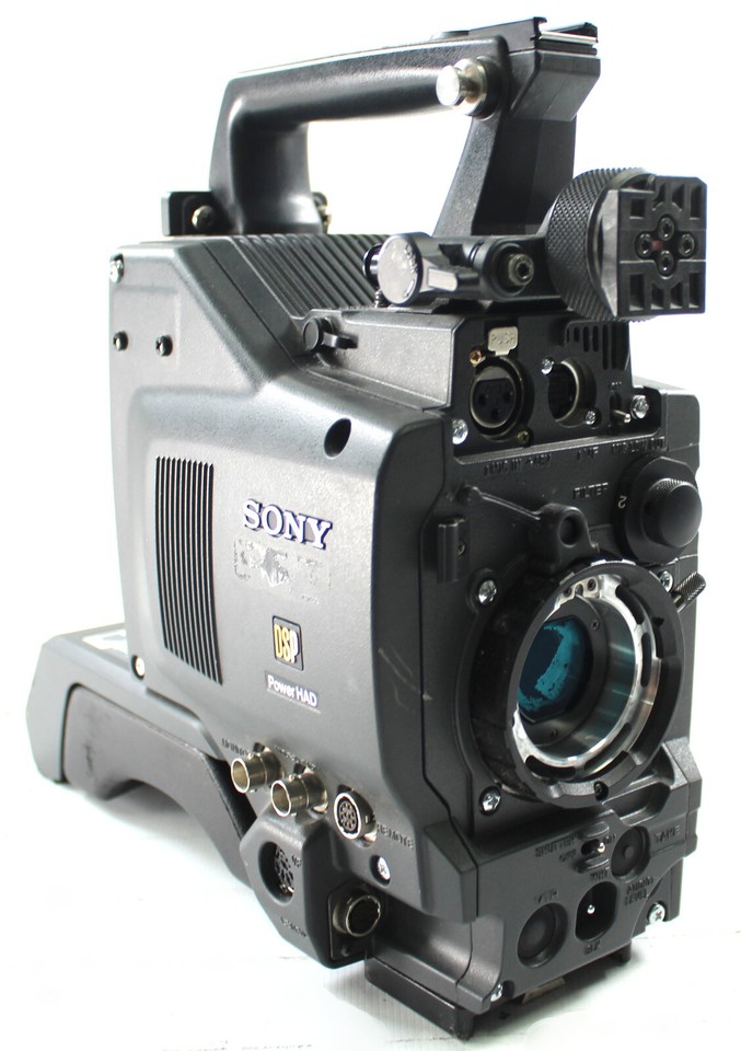Sony DXC-D30 Digital Video Camera DC12V 12.7W - Body | eBay Australia