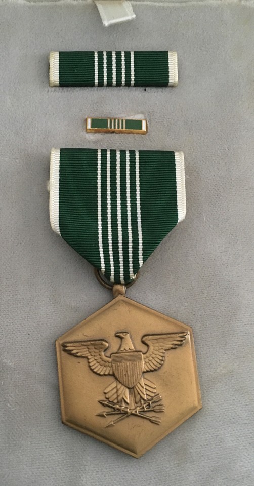 US Army Commendation Medal ARCOM Lapel Pin, Ribbon & Presentation Case ...