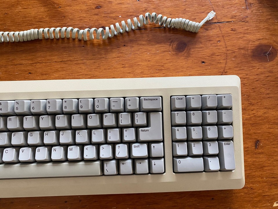 Vintage Apple Computer Mac M0110A Keyboard w/ Cable 7445240169125 | eBay