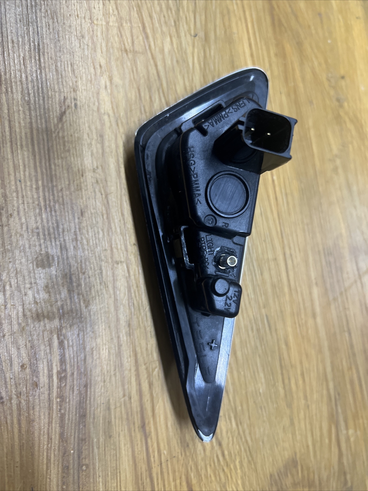 2017 - 2020 Tesla model 3 right fender camera signal OEM 1495865-01-A ...