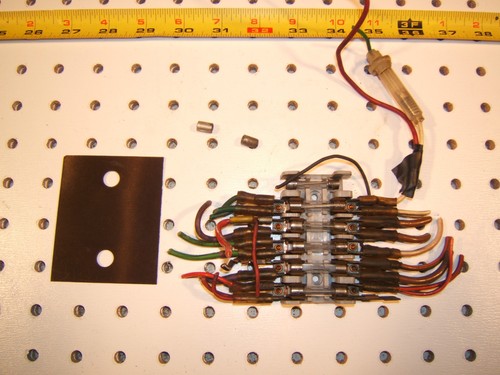 Jaguar 1973 XJ12 Series 1 behined dash center LEFT Driver US Fuse OE 1 ...