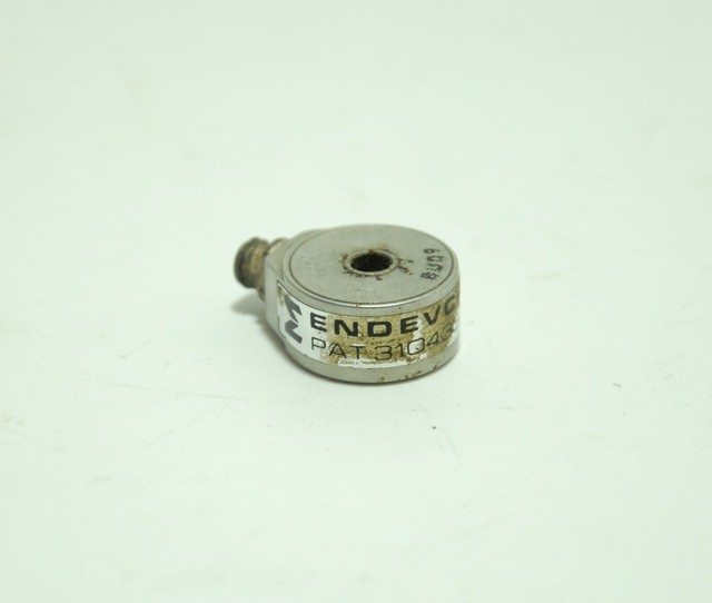 Endevco 2221D Piezoelectric Accelerometer T40276 for sale online | eBay