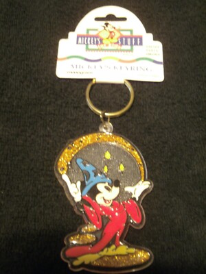 MICKEY MOUSE, THE WIZARD LARGE KEYCHAIN, BRAND NEW, NEVER OPENED!! VERY ...