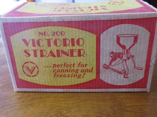 Vintage Victorio No 200 Food Strainer Tomato Sauce Juicer Box COMPLETE ...