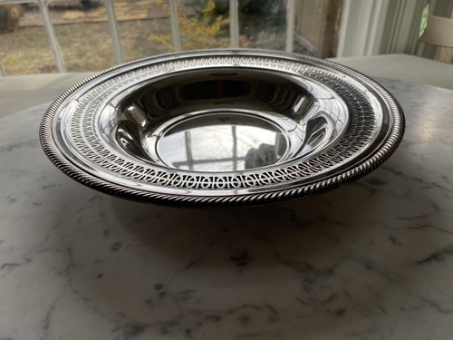 Rogers 835 silver plate Large 12" silver scroll pierced low bowl ...