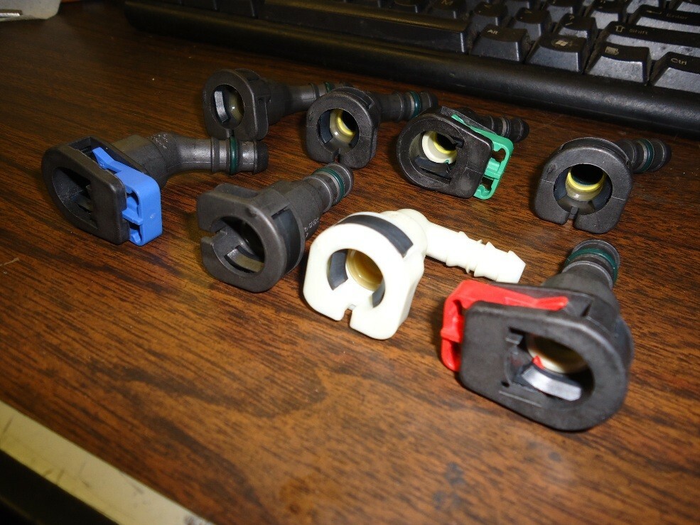 UNIDENTIFIED+FORD+GM+NYLON+FUEL+GAS+PETROL+LINE+HOSE+110+DEGREES+GM213M ...