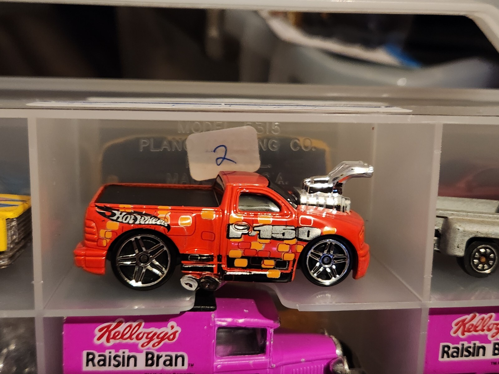 hot wheels & matchbox (case #187) FORD TRUCKS f-150 f-100 bronco ...