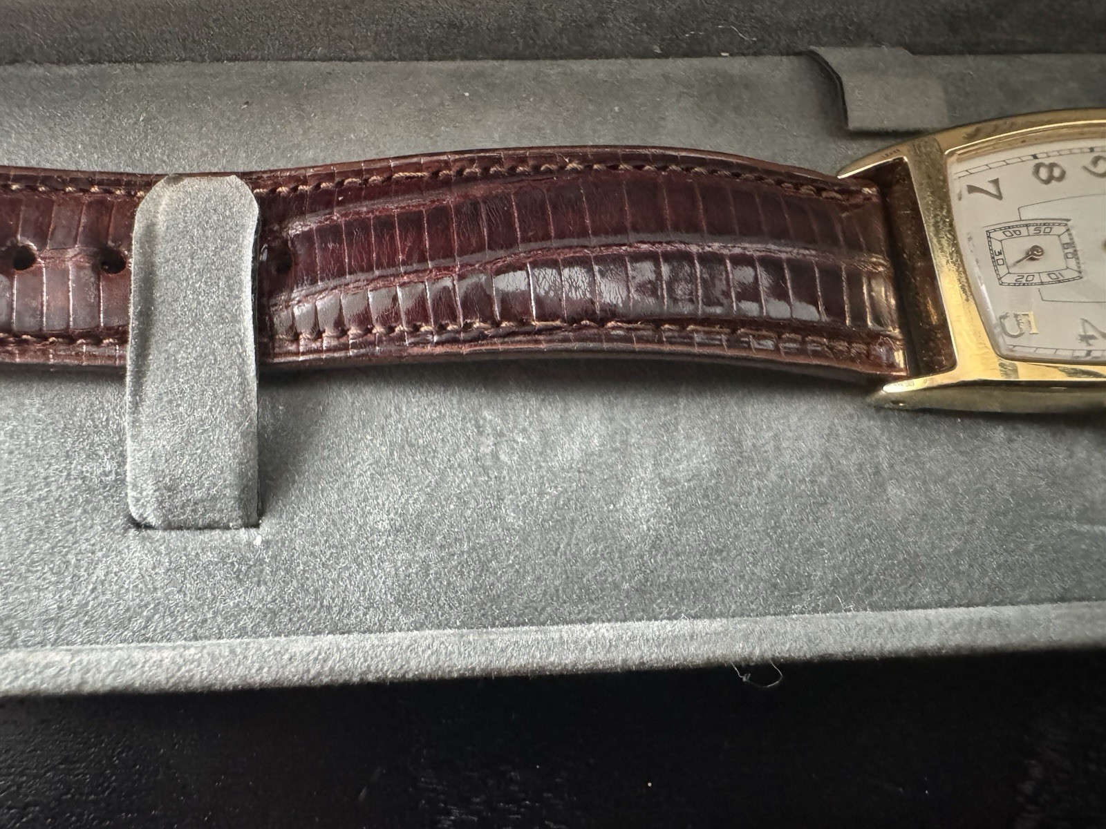 VINTAGE HAMILTON CABOT 6172 Quartz Registered Edition Men's Watch RUNS ...