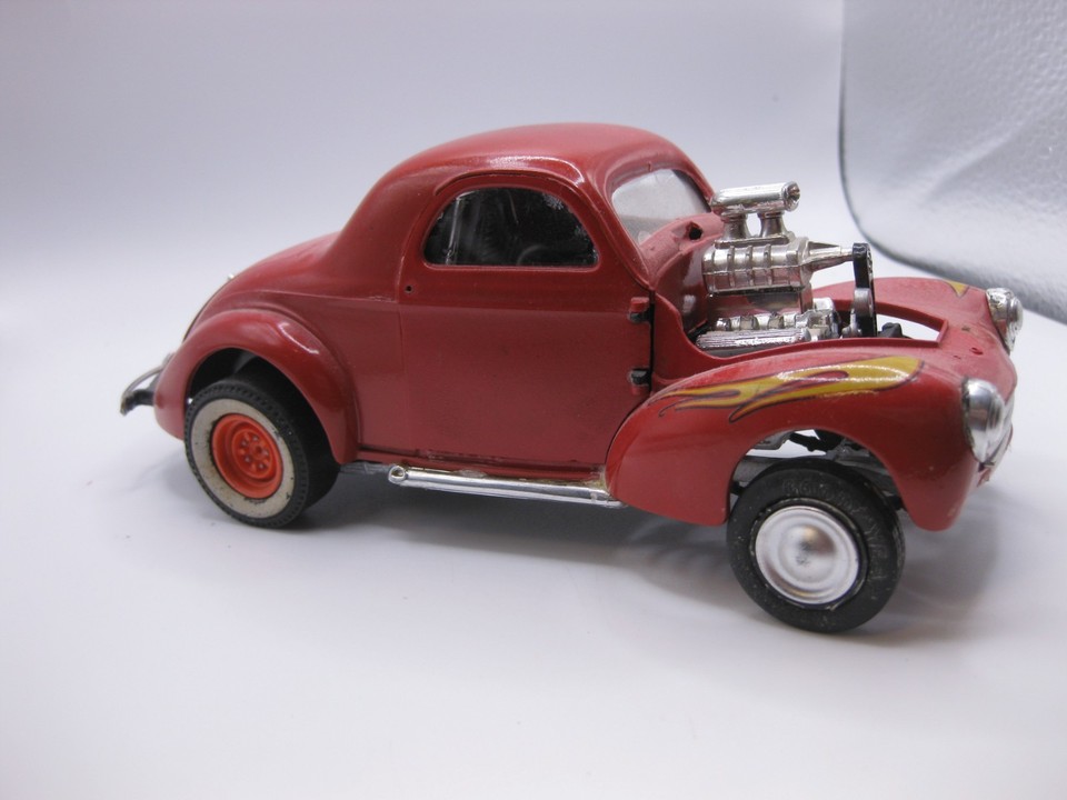 VINTAGE BUILT MODEL CAR WILLYS | eBay