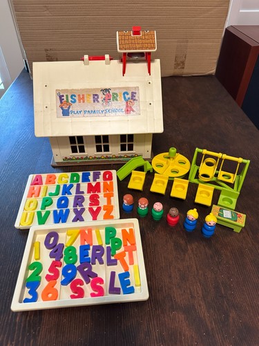 Vintage Fisher Price Little People Play School House #923 Used | eBay