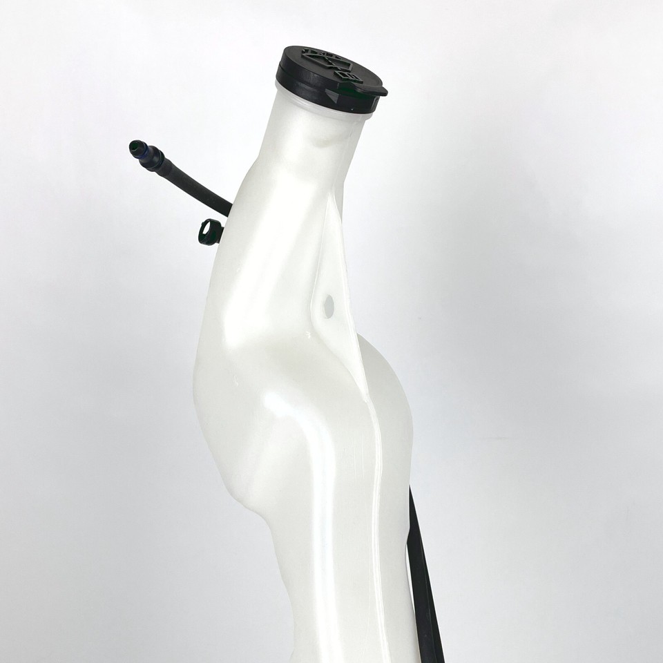 New Genuine GM OEM Windshield Washer Solvent Container 84768722 Equinox ...