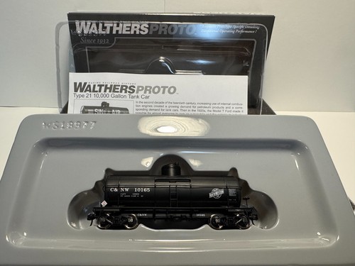 WALTHERS PROTO 920-100515 – HO CNW TYPE 21 ACF 10,000 GALLON TANK CAR ...