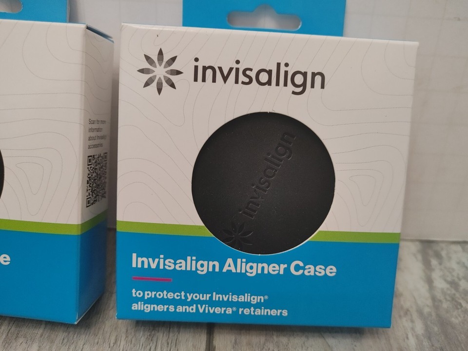 Invisalign Aligner Retainer Black and Blue Slim Magnetic Case (2pk ...
