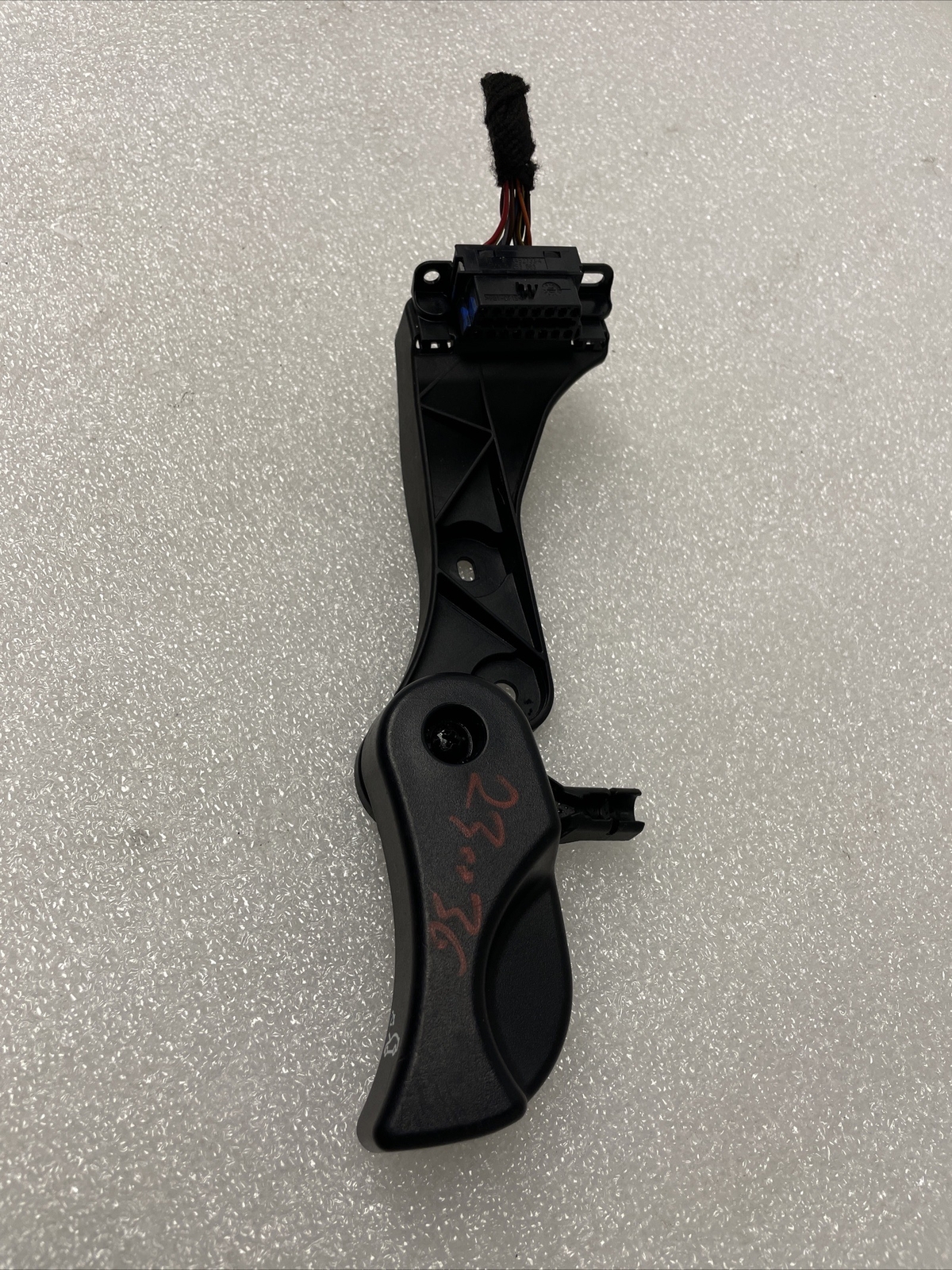 2014 BMW 328i F30 HOOD RELEASE OPEN HANDLE LEVER & BRACKET OEM | eBay