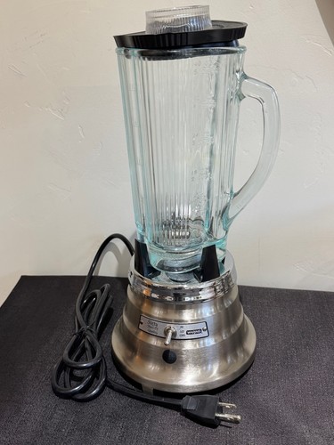 Waring Commercial Blender Model 51BL29 with Glass Jar — Tested ...