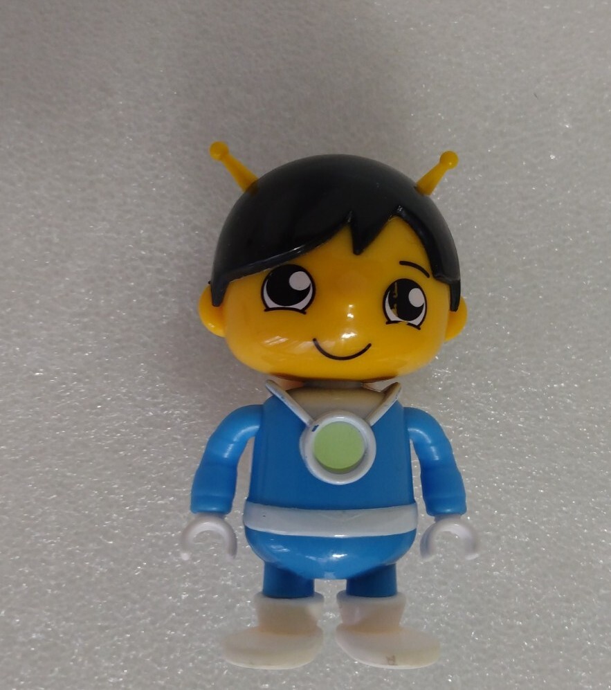 Ryans World Blue Outer Space Alien Action Figure with Jet Pack 3 ...