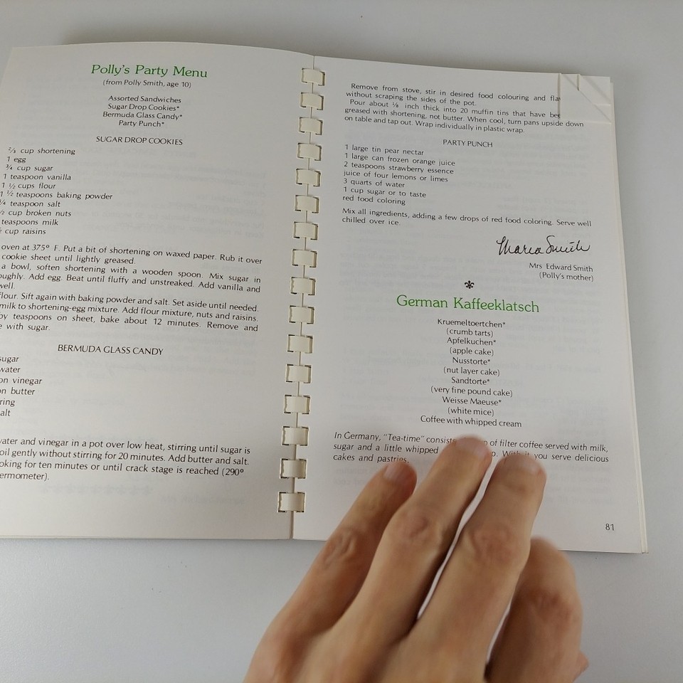 Bermudian Cookery 1981 by Bermuda Junior Service League Plastic Comb PB ...