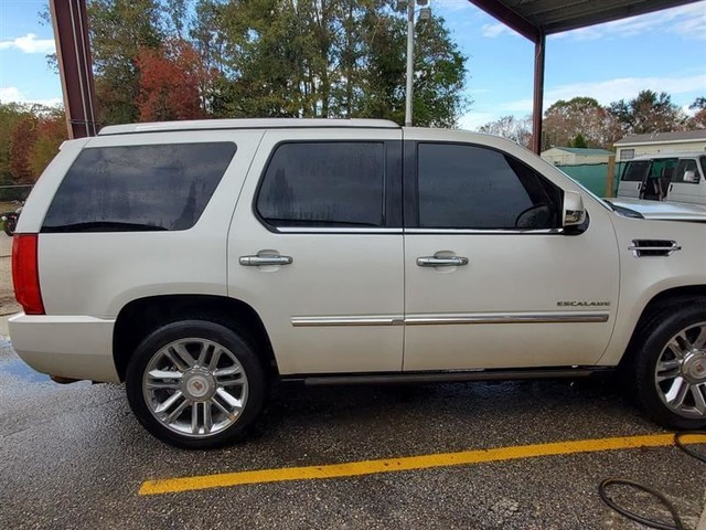 2007-2014 CADILLAC ESCALADE UNDER DASH FUSE BOX JUNCTION BLOCK OEM ...