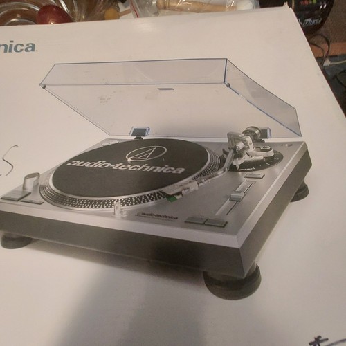 Audio-Technica AT-LP120 USB Turntable - Silver w/dual sylus and heads ...