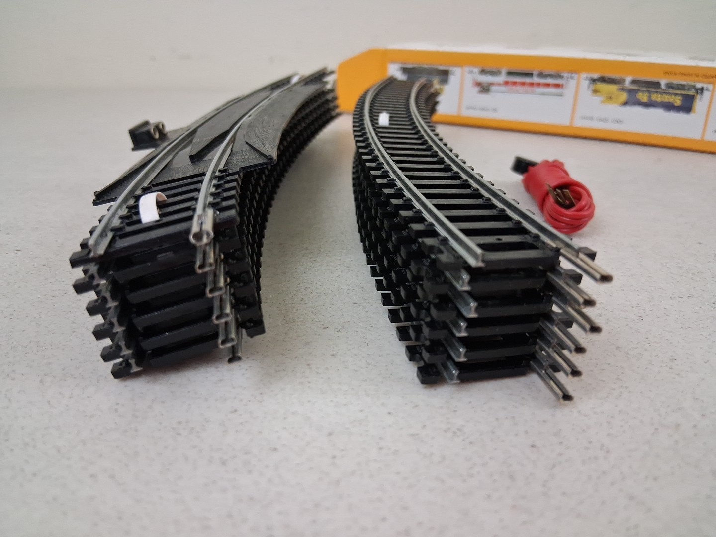 Bachmann HO Gauge Train Track Set Steel Curved #44-2773 and 36 Signs ...