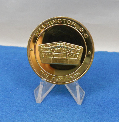 THE PENTAGON WASHINGTON D.C. CHALLENGE COIN IN BEAUTIFUL 22KT GOLD ...