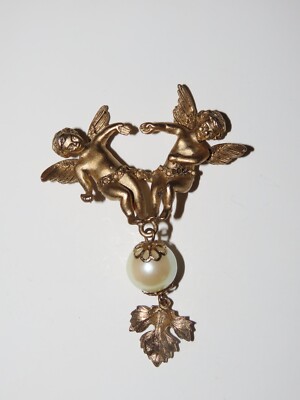 CHERUBS PEARL OAK LEAF PIN BROOCH PISCITELLI Vtg GOLD TONE | eBay