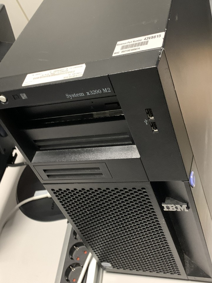 IBM Mainframe Z10 Business Class 2098-E10 2x Notebook HMC PC complete ...