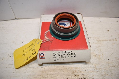 NOS GM OEM 8679744 FWD Drive Shaft Oil Seal AC Delco 1987-92 Cadillac ...