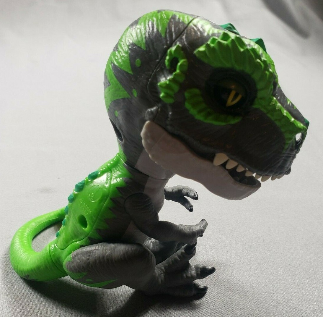 2017 WOWWEE - UNTAMED Ferocious @ your Fingertips - T Rex Tracker ...