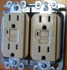Cooper Spec Grade ShockSentry 20a GFCI Receptacle Class a 2p 125v 60hz ...