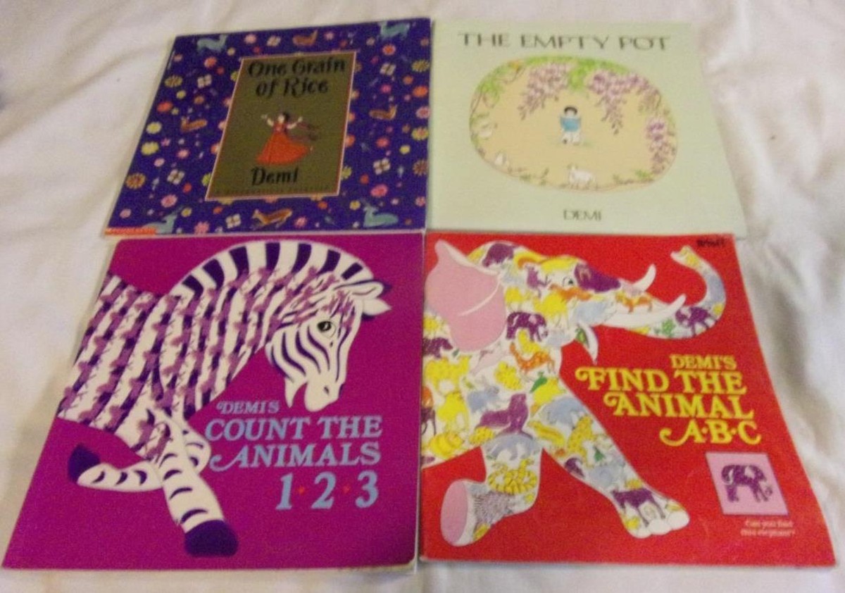 Demi Books On It Pic