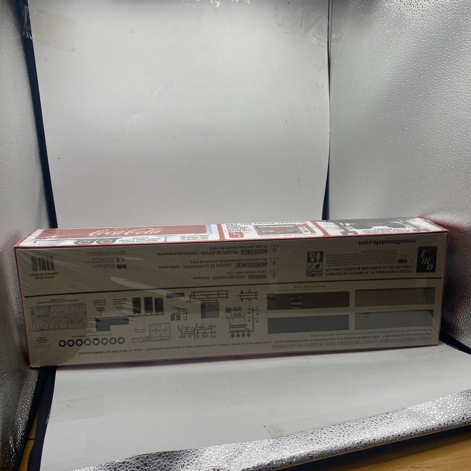 AMT Model FB Beaded Panel Fruehauf Van Tractor Trailer Kit Coca Cola 1/ ...