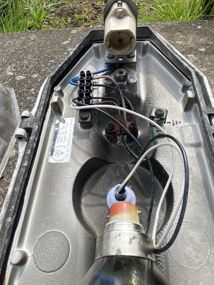 ELECO GR100 90W SOX REMOTE GEARED SODIUM STREET LIGHT LANTERN 1970’S ...