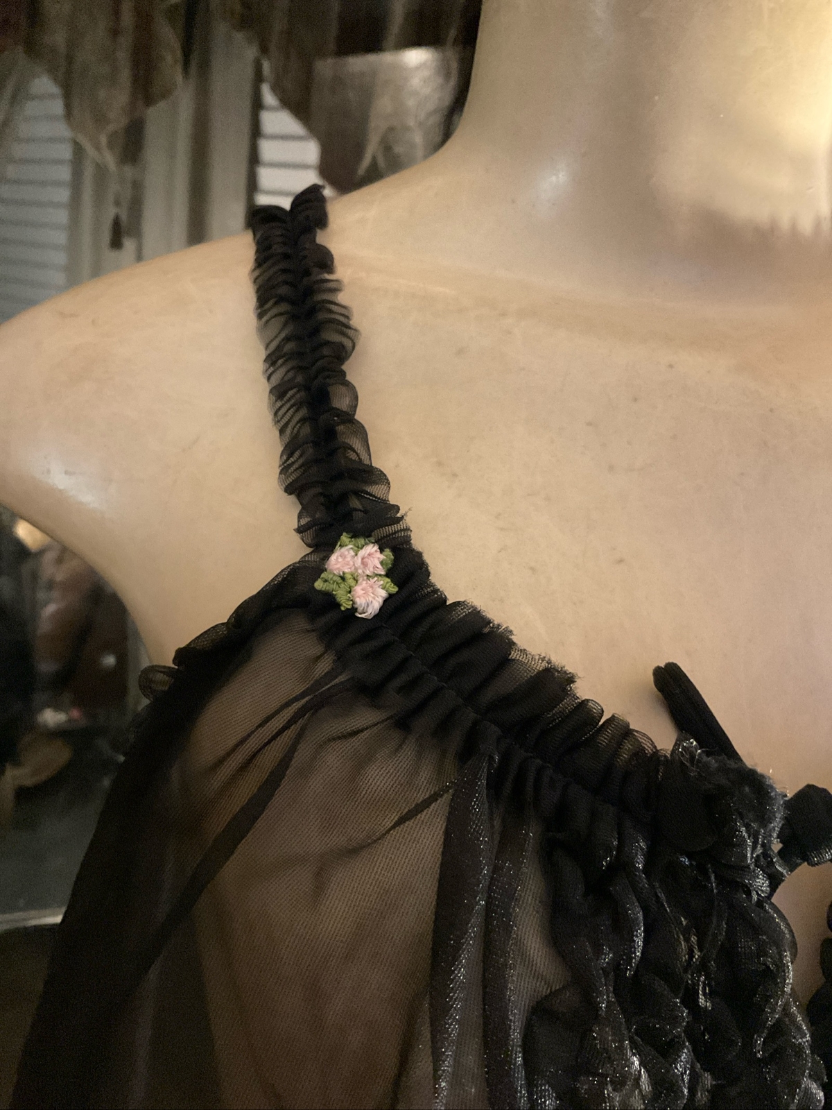 VTG Slumber Suzy Black w/Lace Sexy Sheer w/Ruffle Tr… - Gem