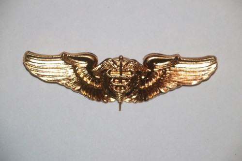 WW2 PATTERN USAAF FLIGHT SURGEON WING GILT 3 INCH MEYER MARKED 1950'S ...